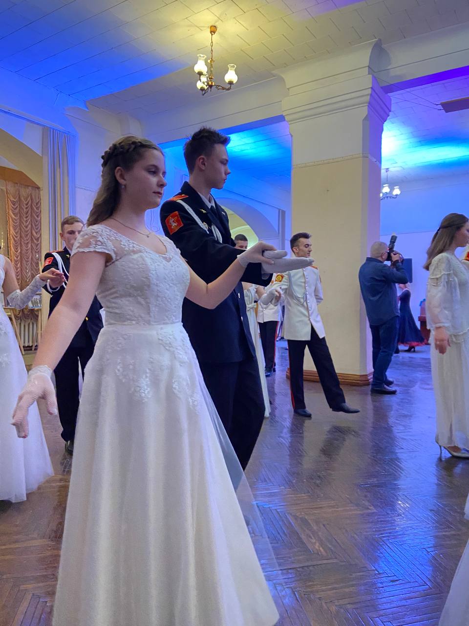 Студенты Колледжа на танцевальном вечере бальных культур | Университет ...